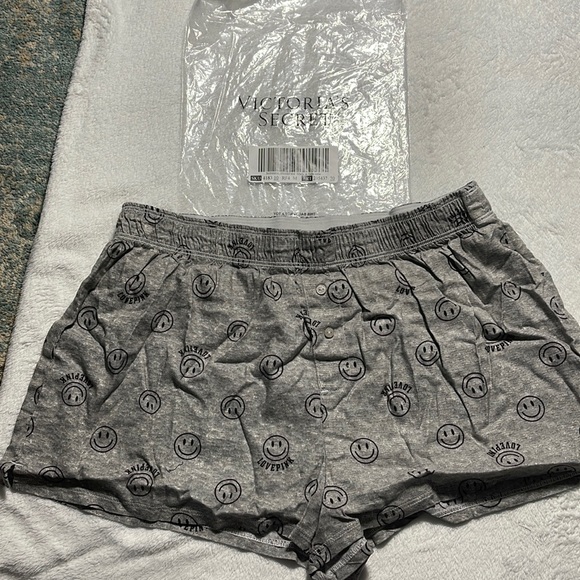 PINK Victoria's Secret | Intimates & Sleepwear | Smiley Face Boxy ...